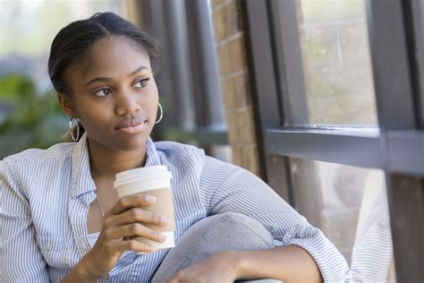 Symptoms Of Emotional Distance In A Relationship