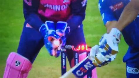 Watch Huge Controversy Erupts As MI Fans Blame Samson S Suspicious Act For Rohit Sharma