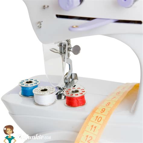 How To Thread A Sewing Machine Step By Step Tip Junkie