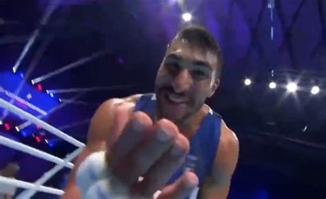 Pugile Italiano Vince L Oro Europeo Fa Alla Fidanzata Una Proposta Di