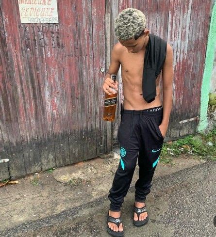 Em 2024 Garotos Sensuais Looks Estilosos Garotas