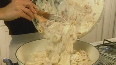 Baked Rigatoni With Bechamel Sauce Recipe Giada De Laurentiis Food