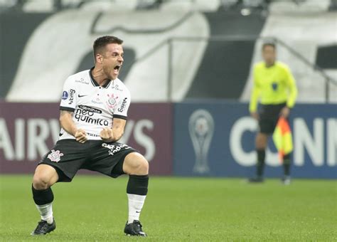 Corinthians Se Despede Da Copa Sul Americana Goleada