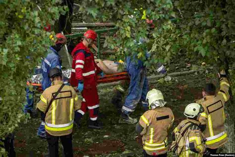 «Київ Ракетний удар Прямо у житловий будинок Кількість загиблих і поранених зростає