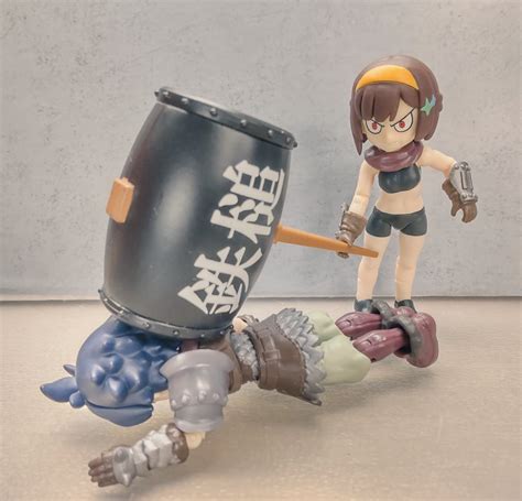 長距離強行偵察複座型ダメな人 On Twitter 買ったまま遊んでなかったギャグ武器コレクション。太さガバガバだけどガシャポンクエストで