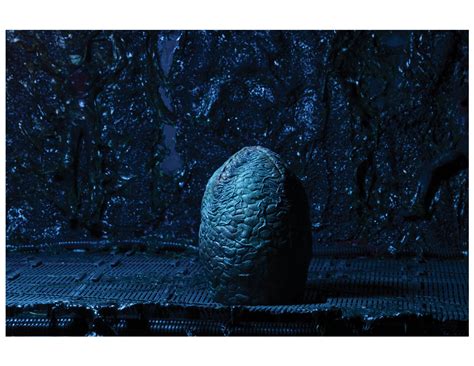 Neca Alien Queen Diorama Backdrop Available For Download The Toyark