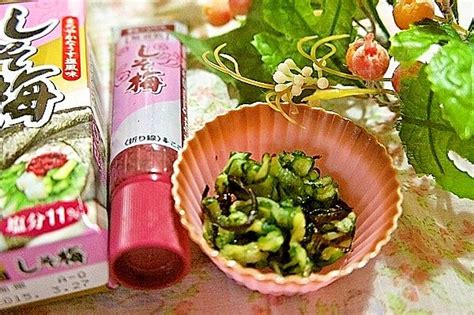 箸休めにいいかも♪しそ梅de胡瓜の即席漬け レシピ・作り方 クラシル