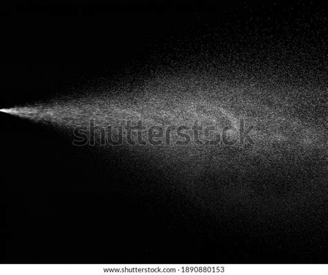 15 652 рез по запросу Spraying Aerosol On Black Background