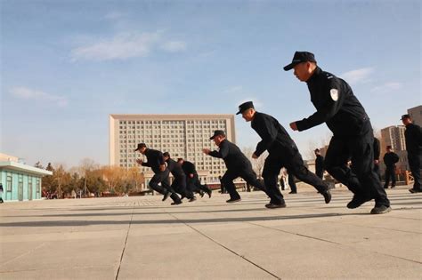 甘肃张掖甘州公安持续开展全警实战大练兵活动 队伍 训练 动作