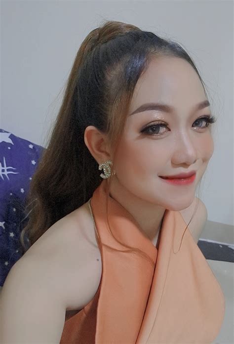 ភរិយានាយ ចយ ស្រីស្អាត ក្វាន់ឌី បង្ហោះសារដាស់តឿនប្ដី Dara
