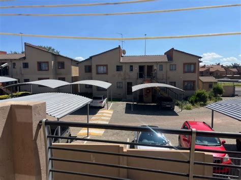 2 Bedroom Apartment Flat For Sale In Witfield P24 115591045