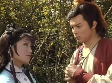 两人同演《射雕》江南七怪走红，今一人霸屏多年，他却因肺癌去世江毅