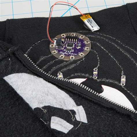 Arduino Lilypad Interactive Passion Sensing Scarf Artofit