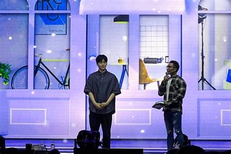 5 Momen Seru Fan Meeting Kim Seon Ho Di Jakarta
