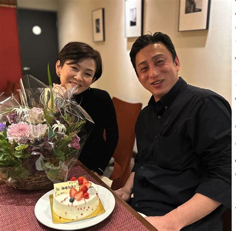 松本幸四郎と妻・藤間園子さん、仲むつまじい夫婦2ショットを披露「美しすぎます」「素敵すぎるお写真」「10代で誕生させた子供は」 エンタナビ