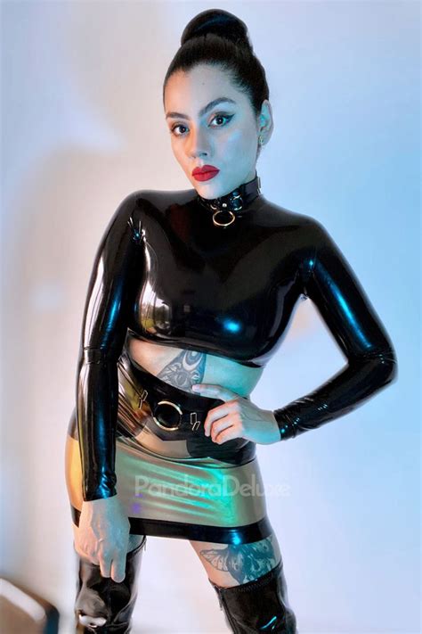 Pandora Deluxe Latex Store