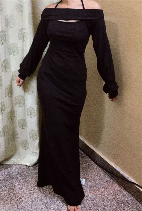 Black Solid Halter Neck Bodycon Maxi Dress Newme