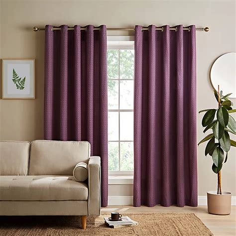 Catherine Lansfield Textured Thermal Insulating 66x90 Inch Eyelet