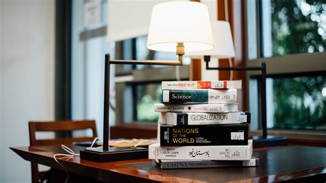 Wallpaper Books Table Lamp Upsc Wallpaper For Desktop 3840x2160