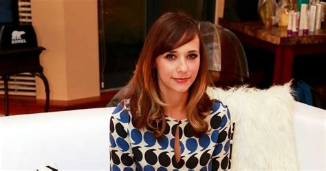 Celebrity Legs And Feet In Tights Rashida Jones` Legs And Feet In Tights 2