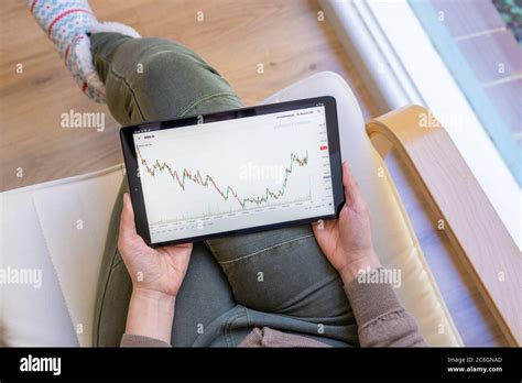 Data Stock Exchange Chart Hi Res Stock Photography And Images Alamy