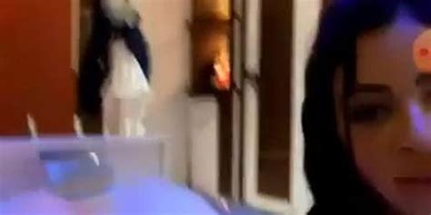 Stephanie Silveira Jujuba Nua Na Banheira