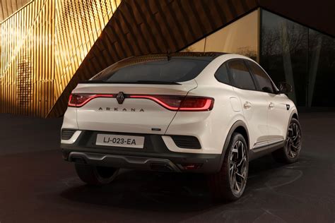 Renault Arkana Coupe Suv Gets A Spruce Up Carexpert