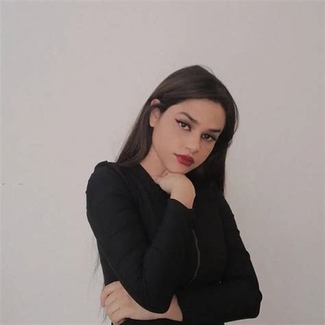 𝑳𝒊𝒃𝒓𝒐𝒔 Alex Mirez • Threads Say More