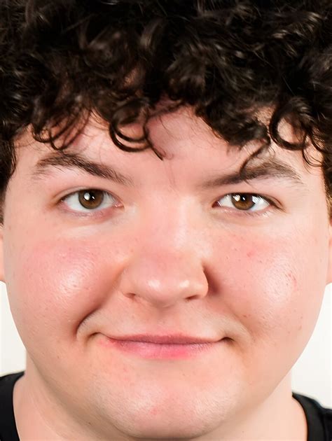 Aedin Mincks Ecartelera