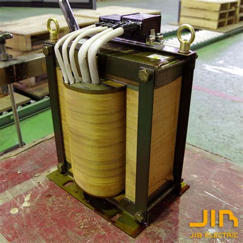 サイリスタ Scr 制御による電気炉運転用単相降圧変圧器 Bmb