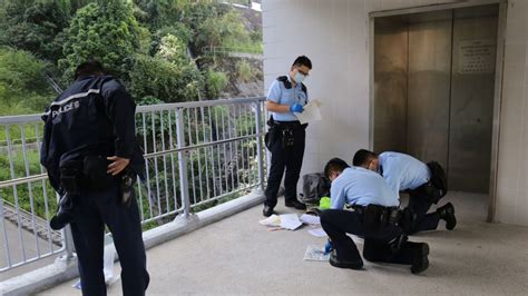 【高處墮下】秀茂坪12歲男學童天橋墮下 送院搶救後證實不治