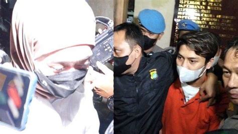 Lesti Kejora Cabut Laporan KDRT Setelah Temui Rizky Billar Pengacara Kita Biarkan Mereka Bebas
