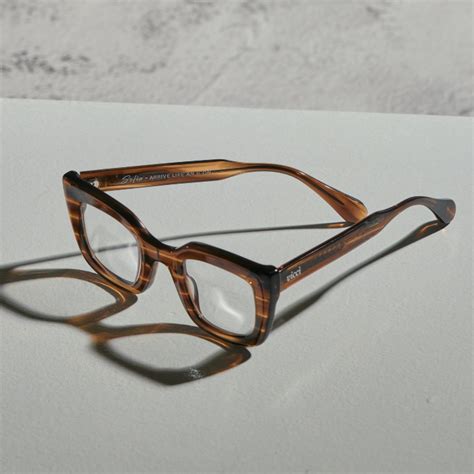 How To Adapt To Your Progressive Lenses Vicci Eyewear