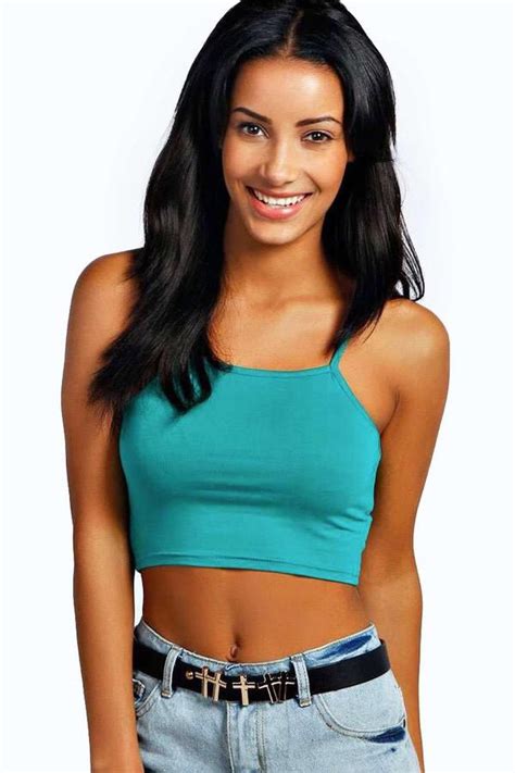 Boohoo Basic Spaghetti Strap Super Crop Top