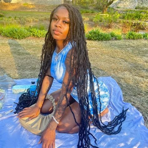 Jai Aka Jaila Threads Say More