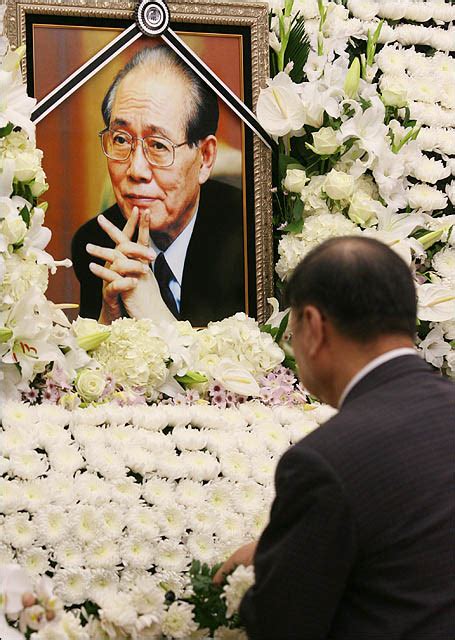 서울아산병원에 차려진 고故 황장엽 전 북한 노동당 오마이포토