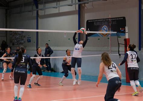 La GLS Salerno Guiscards Vince Il Derby E Si Laurea Campione D Inverno