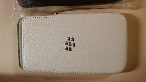 3 Bb Z30 Transform Hardshell Cases 2 Bb Z30 Leather Pouches Blackberry Forums At