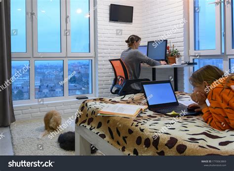 418 Computer Based Exam Royalty Free Photos And Stock Images Shutterstock