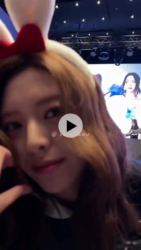 유나 팬서비스 유머움짤이슈 에펨코리아