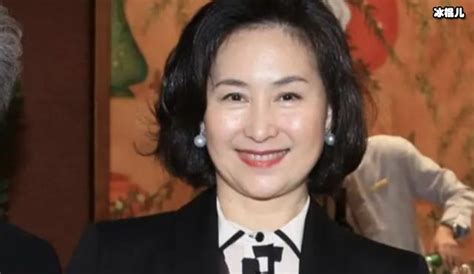 赌王四房姨太为何三姨太最受宠爱，航空公司随手送何超琼就是理由！ 明星 冰棍儿网