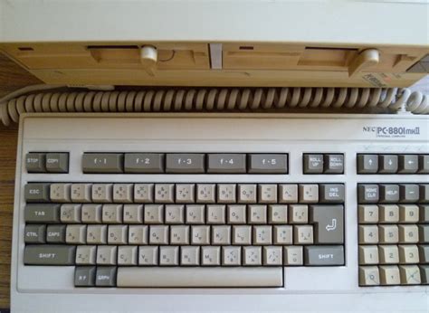 Yahooオークション Pc 8801mkⅡキーボードシステムディスク付き動作