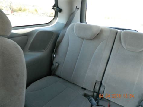 2009 Kia Sedona Lx Mini Passenger Van 4 Door 38l