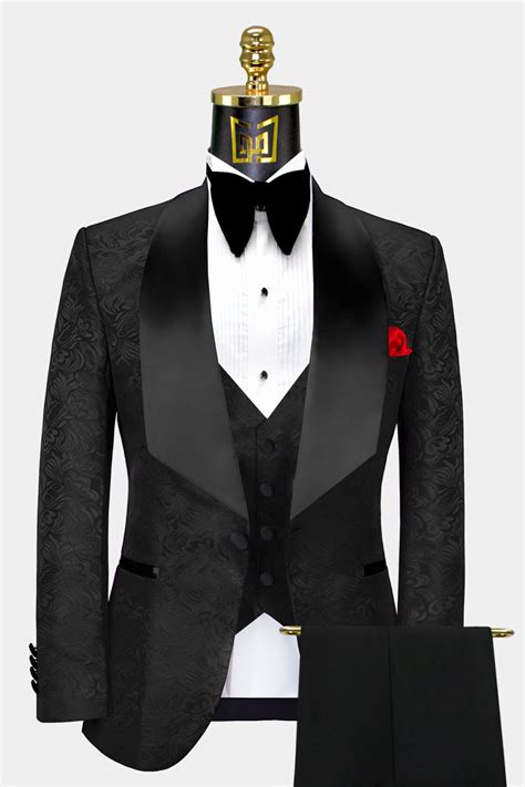 10 Best Prom Suits And Tuxedos Cool Prom Outfits For Guys In 2021