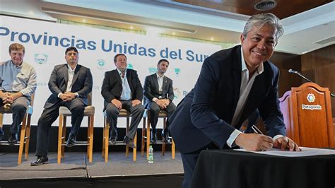 En la cumbre de gobernadores patagónicos Figueroa aseguró que buscan generar soluciones