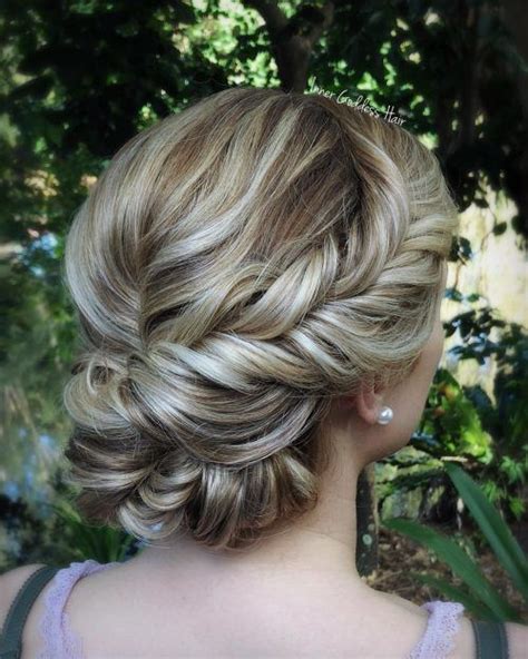 22 Simple Updos That Are Cute Easy For Beginners Artofit