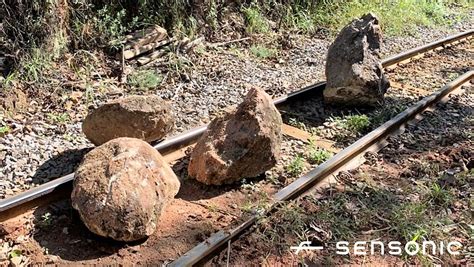 Sensonic Monitoring Railway Infrastructure