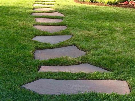 Grass With Flagstone Steppers Chilton Steppers Gertens Garden Center