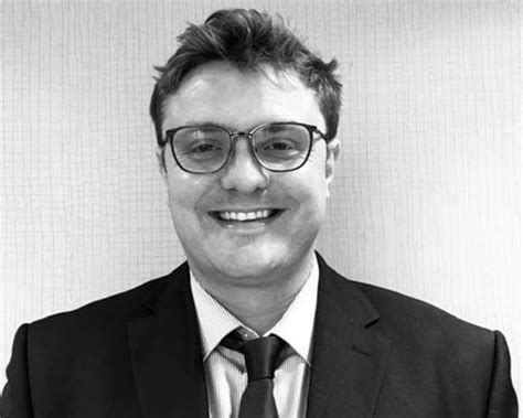 Dr James Thaxter At Chelsea Medics Chelsea Medics