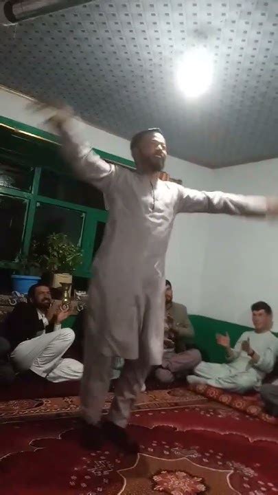 رقاص قریه مو دیدن شی واجب است یاسین شریفی 😱 Youtube
